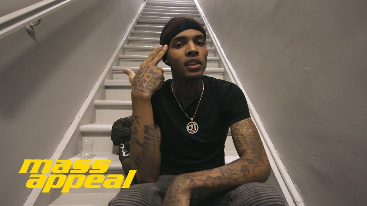 STAIRWELL FREESTYLE - BANDHUNTA IZZY - YouTube