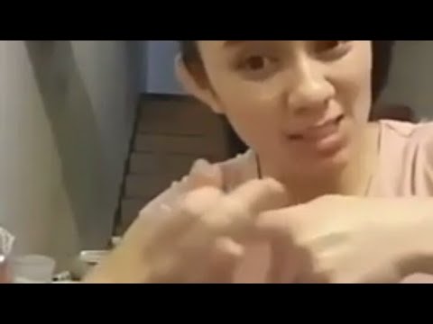 Kimaya Agata ~ kocok pakai karet mendesah desah sampai muncrat haha