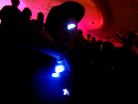 bry: light show @ KASKADE Dynasty Tour 2010 Palladium PT2 - YouTube