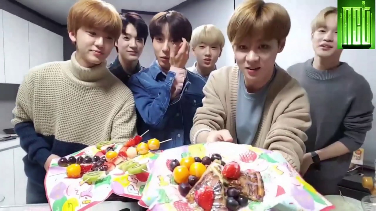 Cooking for NCT with Qian Kun - YouTube