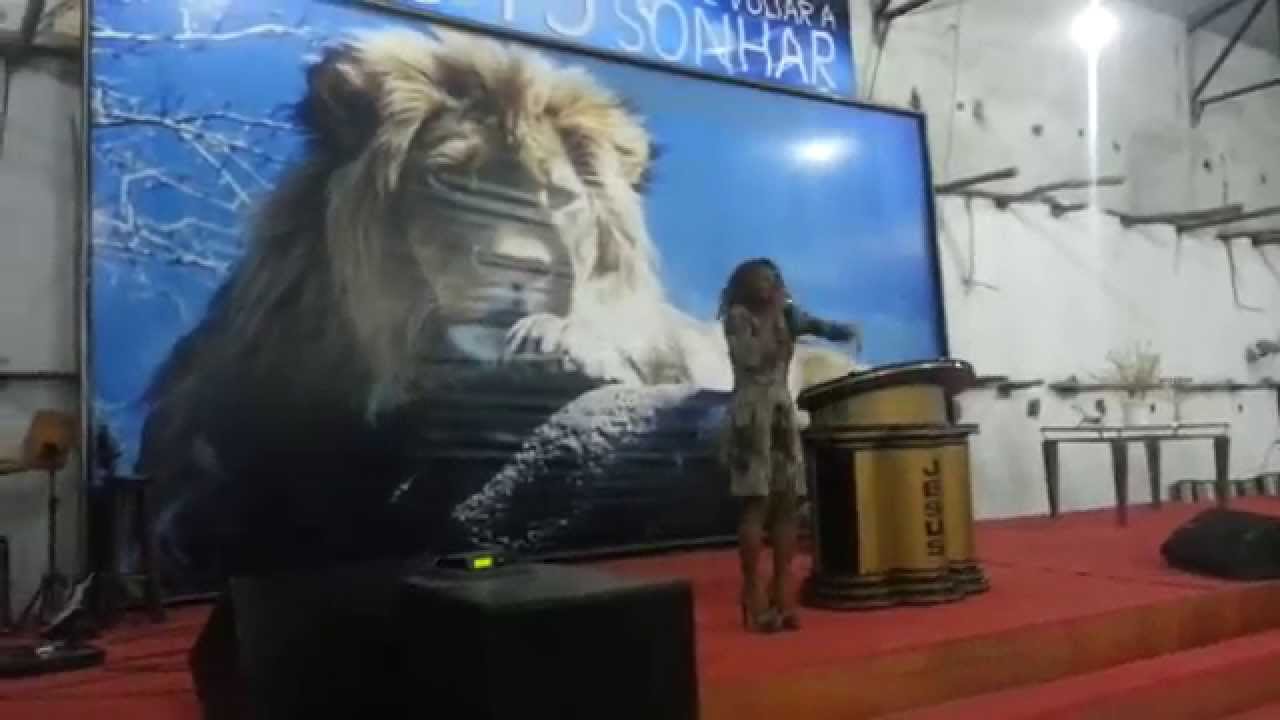 Cantora DEBORA OLIVER AD VIGA . - YouTube