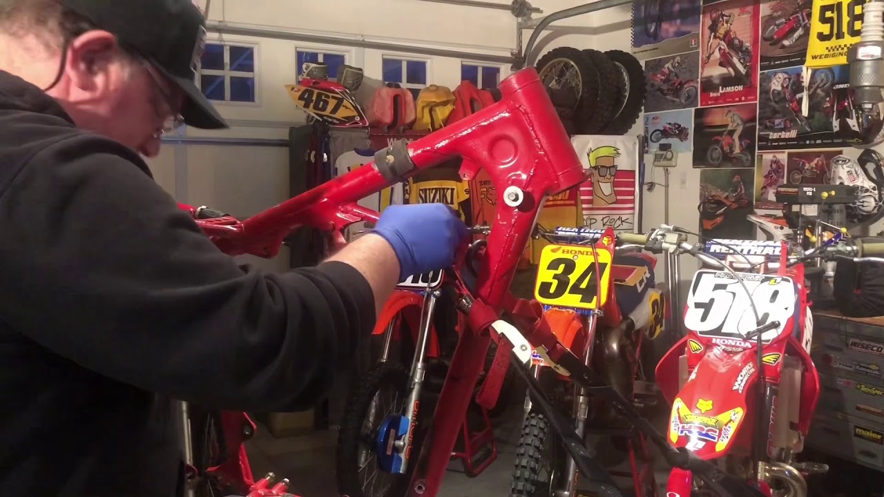 🚀1979 HONDA CR250 “RED ROCKET” RESTORATION - YouTube