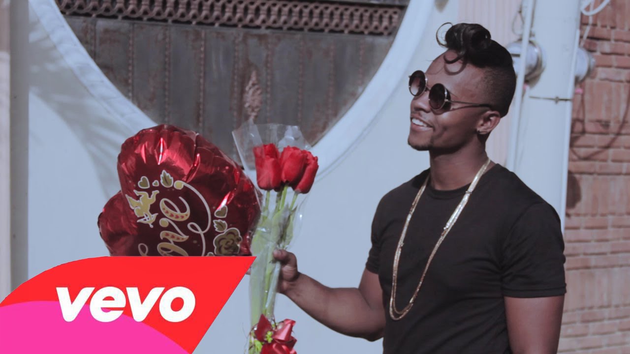 El Cofla ft JT el Negroide - UN BESO (Oficial Vídeo) - YouTube