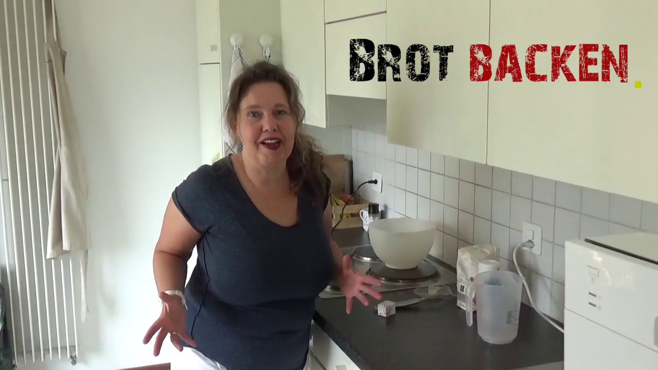 Brot backen | Deutsch lernen mit Anja (Untertitel) - YouTube