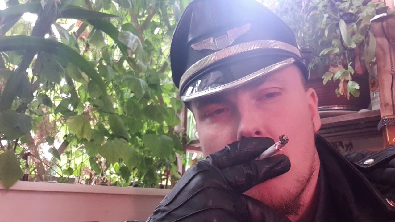 short smoke - YouTube