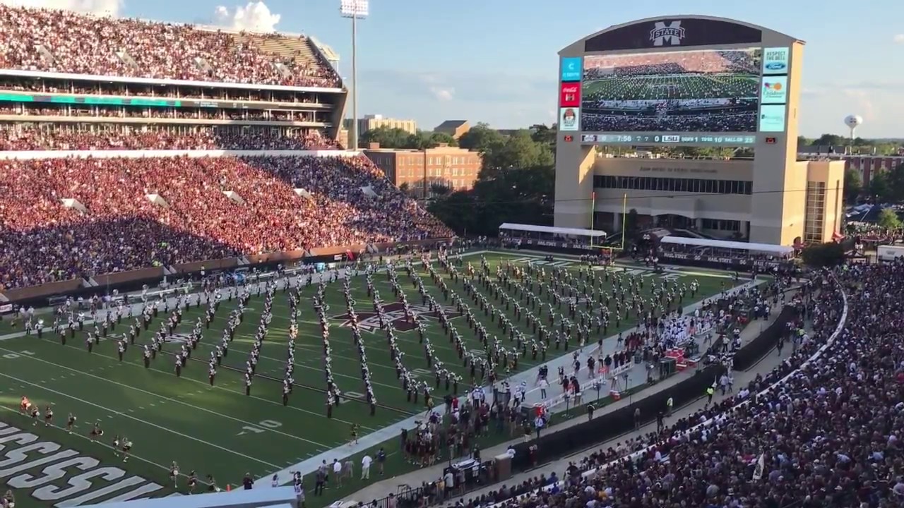 Mississippi State vs. LSU 2017 Runout & Famous Maroon Band - YouTube