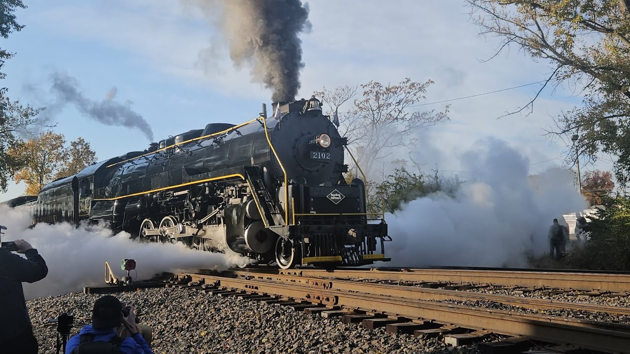 10/26/2024: Reading T1 2102 Fall Folliage Rambles. - YouTube