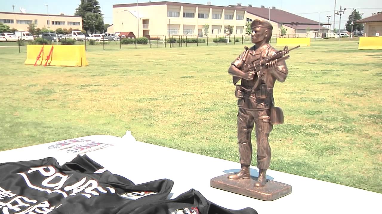 Security Forces Police Week Obstacle Course - YouTube