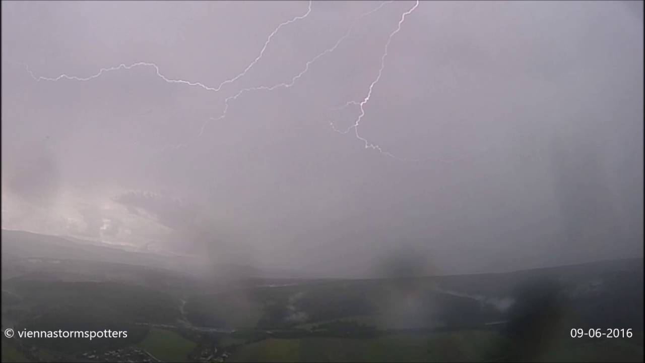 Blitzeinschläge in Zeitlupe 09-06-2016 lightning slow motion 240fps - YouTube