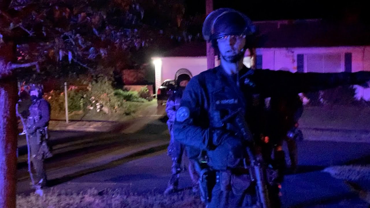 PPB arrest ACLU legal observer (Aug. 9, 2020) - YouTube