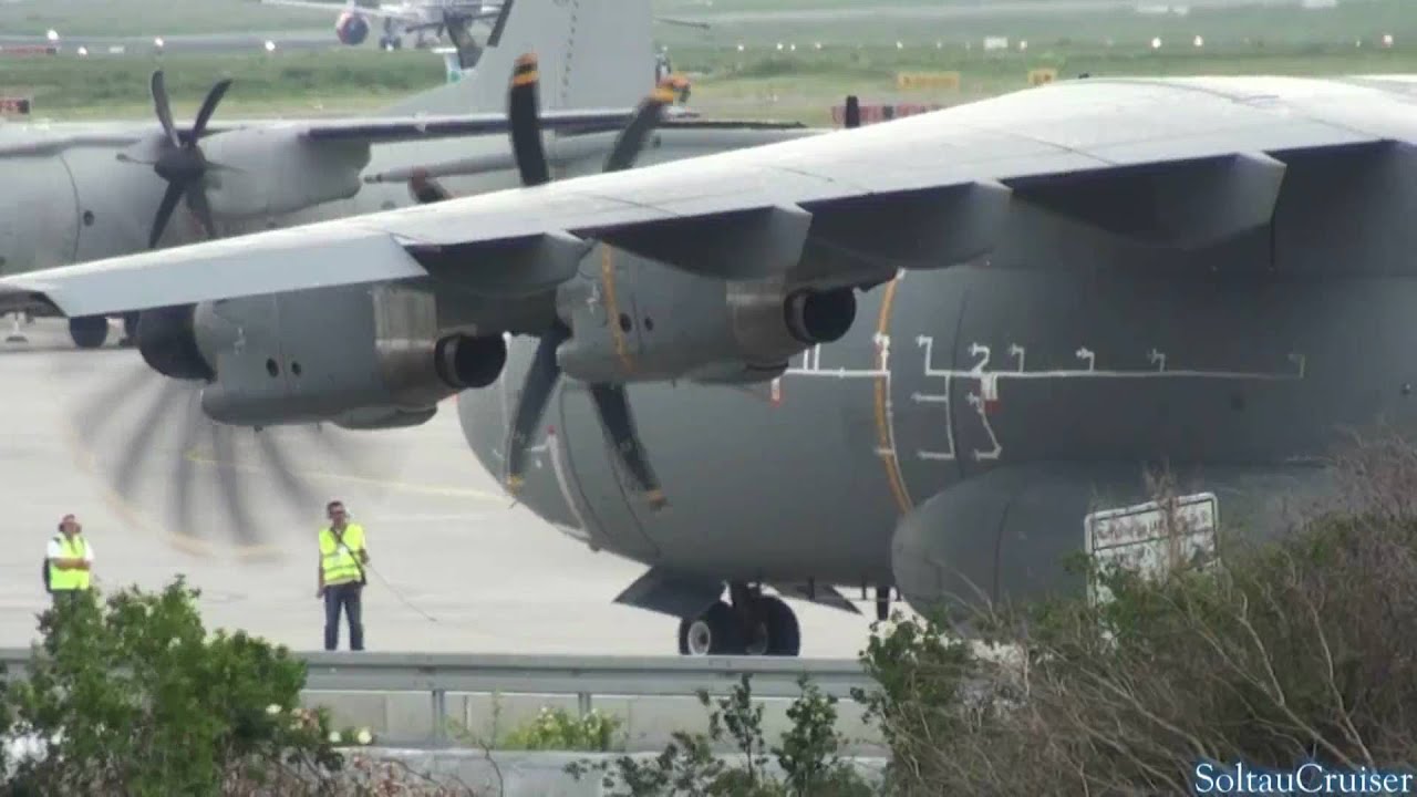 Airbus A400M Engine Start at ILA Berlin Air Show 2010 (full HD) - YouTube
