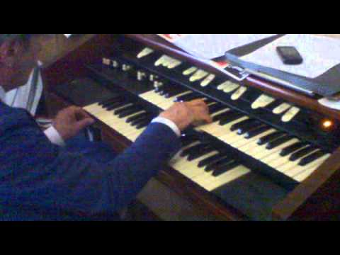 Hammond L100 - YouTube
