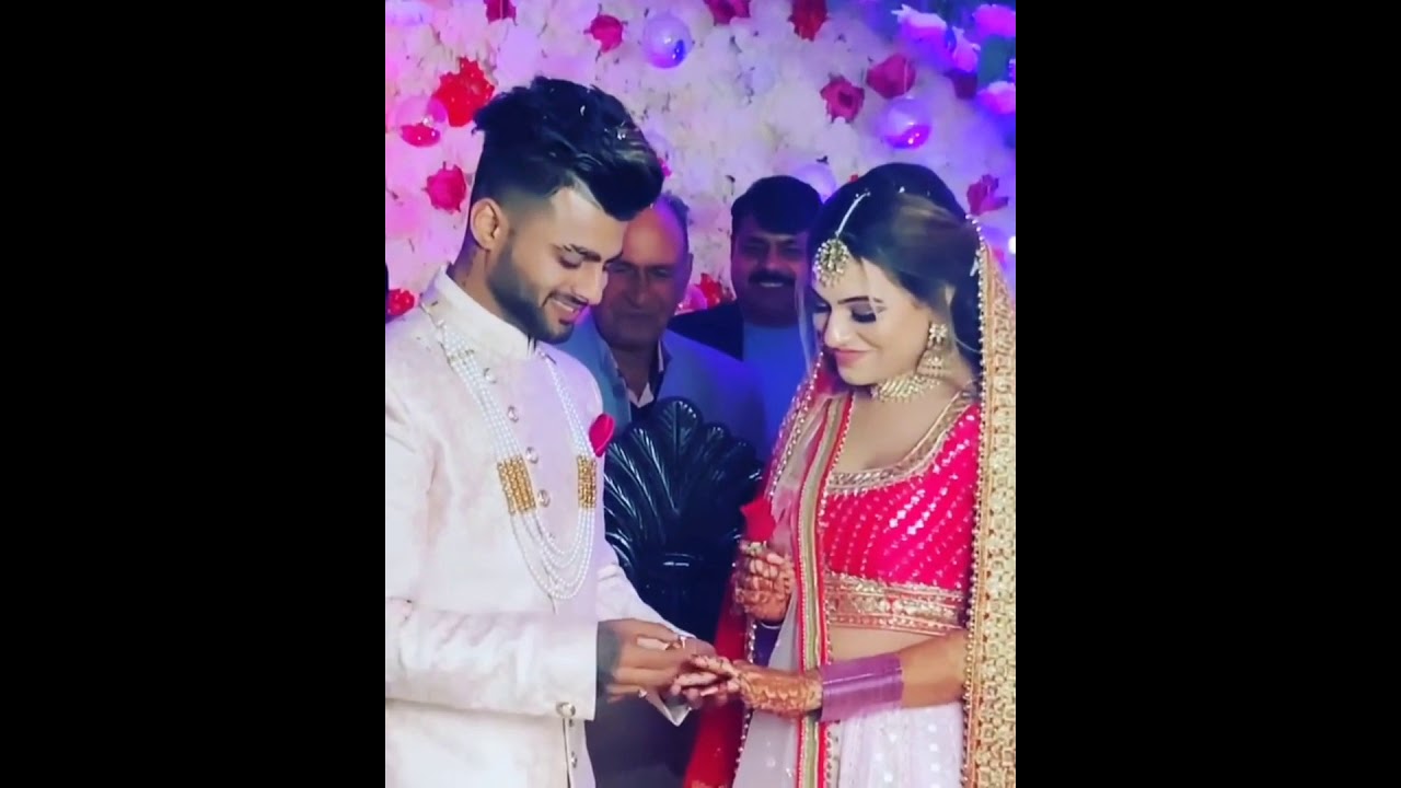 Bride hand shivers to wear her ring ️ ️ - YouTube