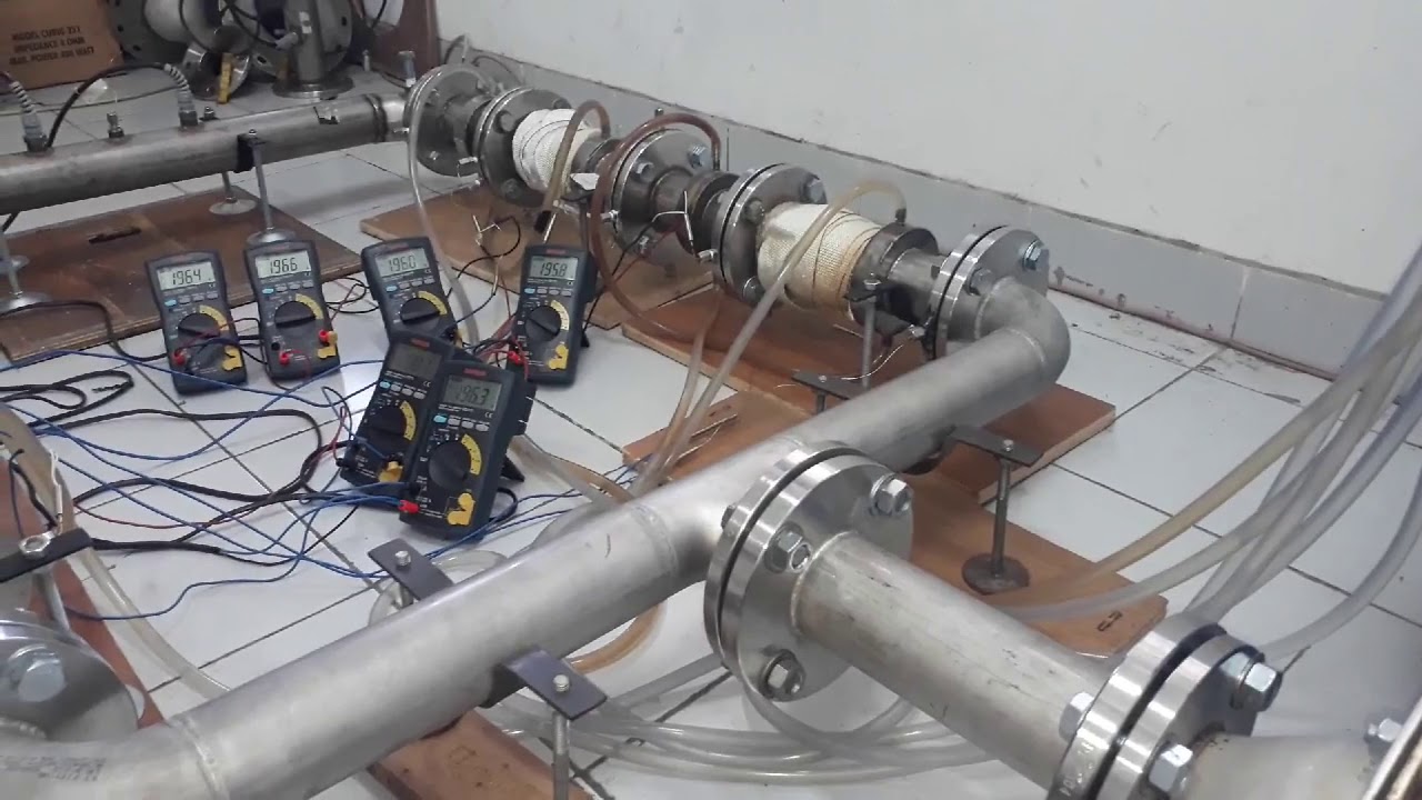 Three-Stage Looped-Tube Thermoacoustic Electricity Generator - YouTube