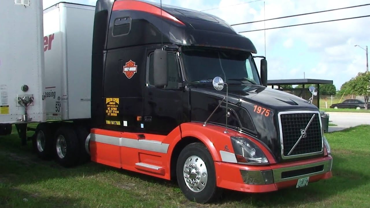 HARLEY DAVIDSON PAINTED VOLVO SEMI TRUCK IN FLORIDA IN SONY HD - YouTube