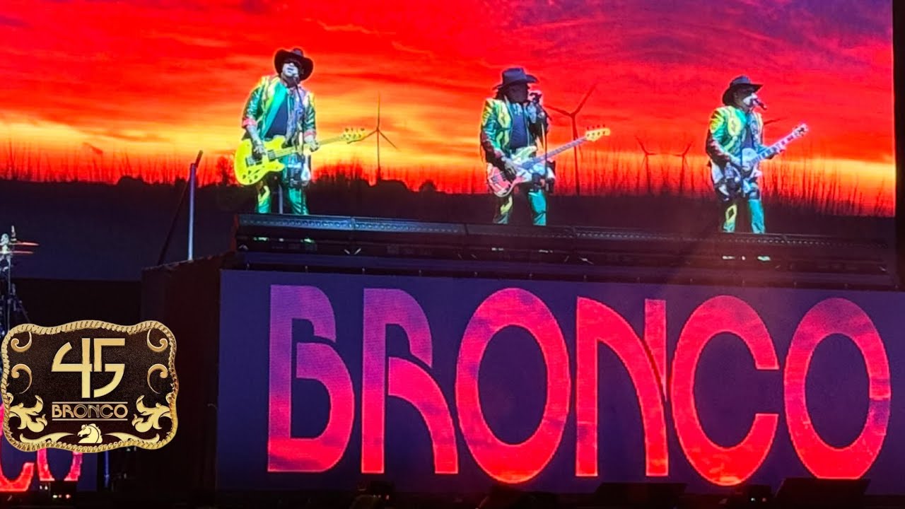 Bronco en Arena CDMX 🐴 Concierto 45 aniversario 🤠 - YouTube