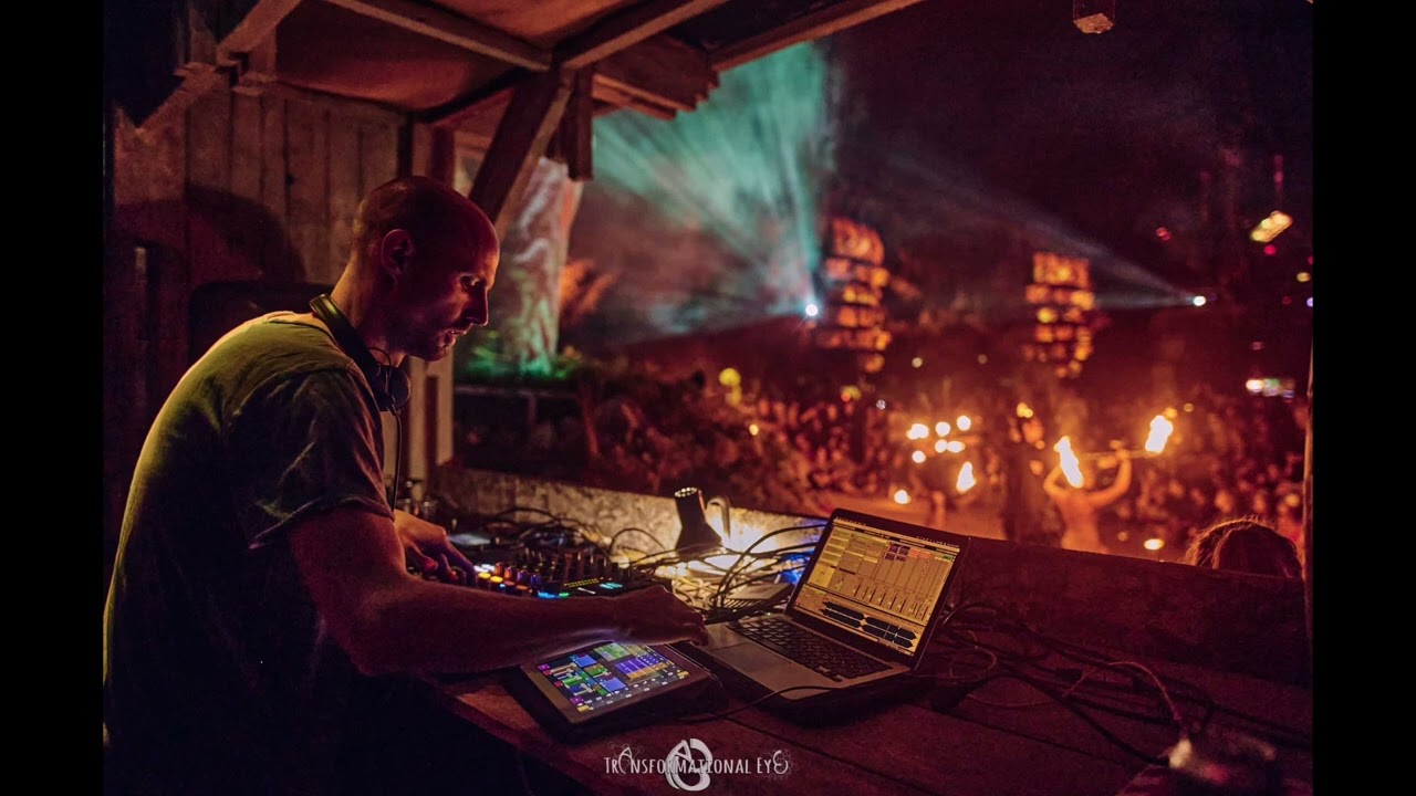 David Kras/Hellquist: Modem Festival 2022 (live set!) - YouTube