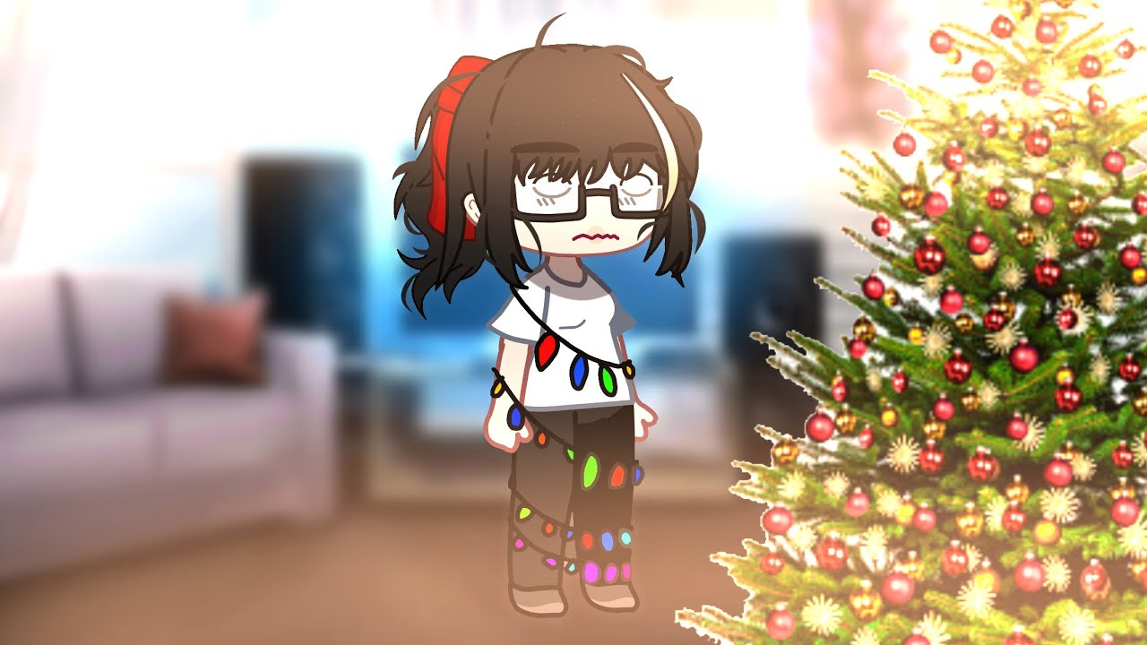 Lilith puts up their Christmas tree 🎄 - YouTube