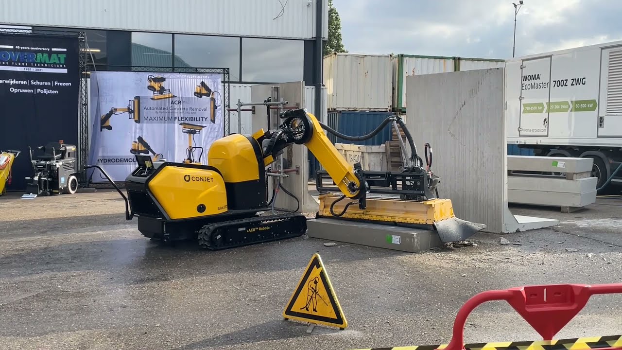 Conjet Automated Concrete Removal (ACR™) Robot 557 - YouTube