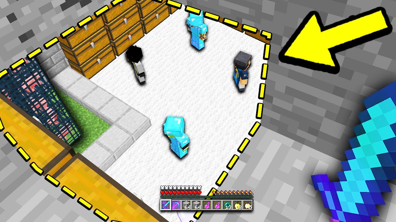 this rich Minecraft Base was FULL of ONLINE PLAYERS.. but will we be ...