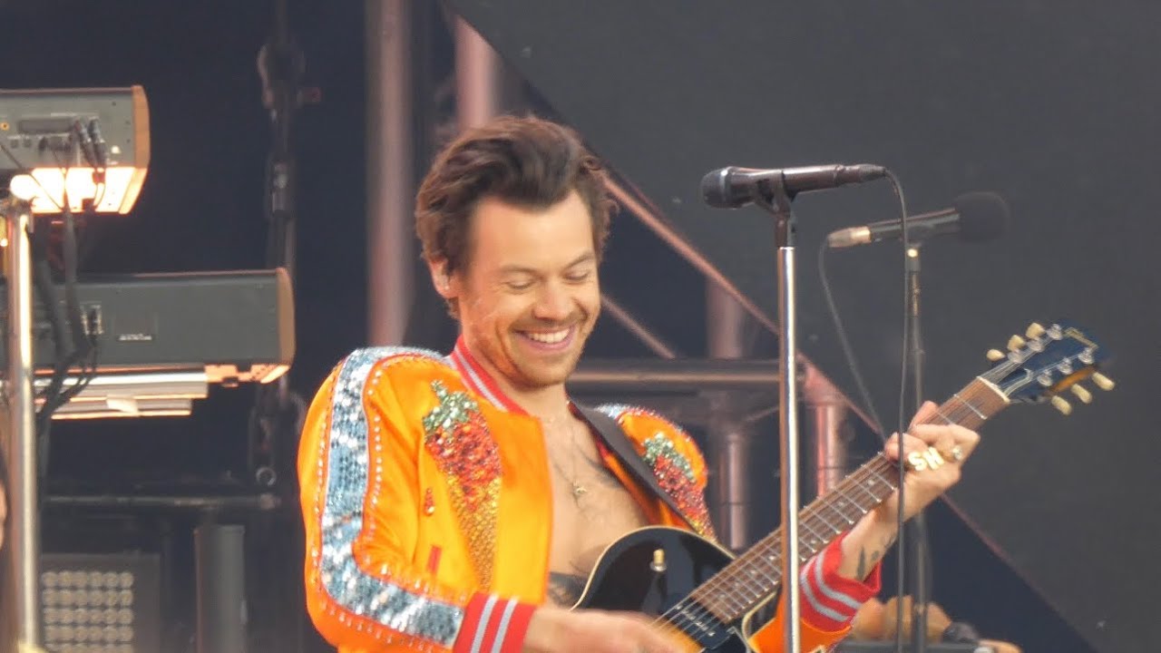 Harry Styles - Golden - YouTube