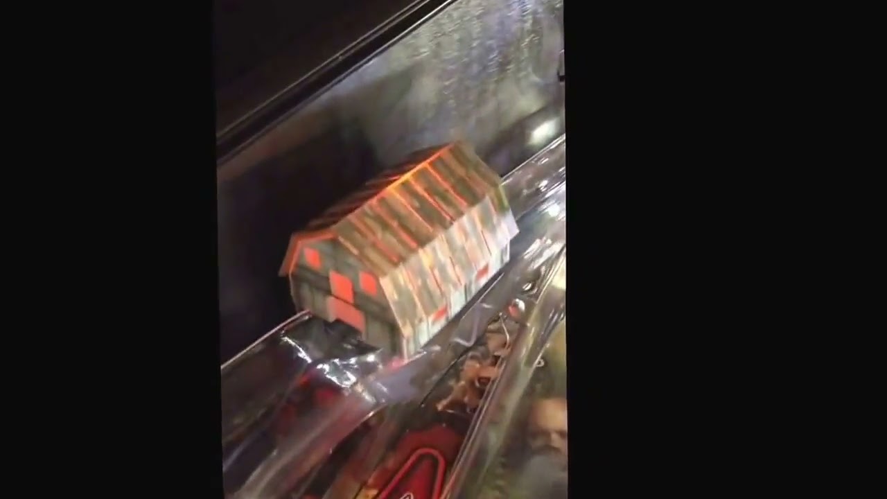Walking Dead Pinball Burning Barn - YouTube