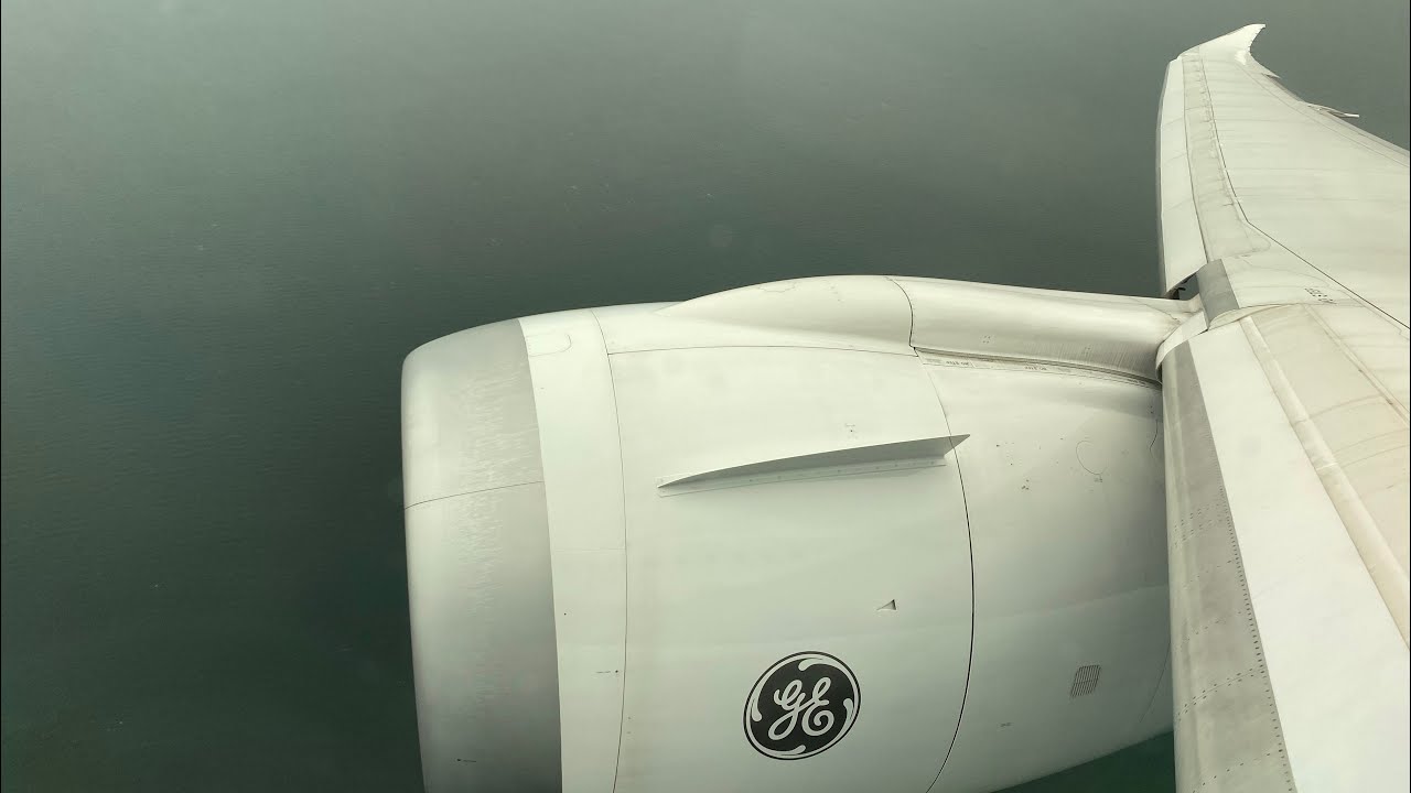 BR189 HND-TSA EVA AIR B-17813 B787-10 - YouTube