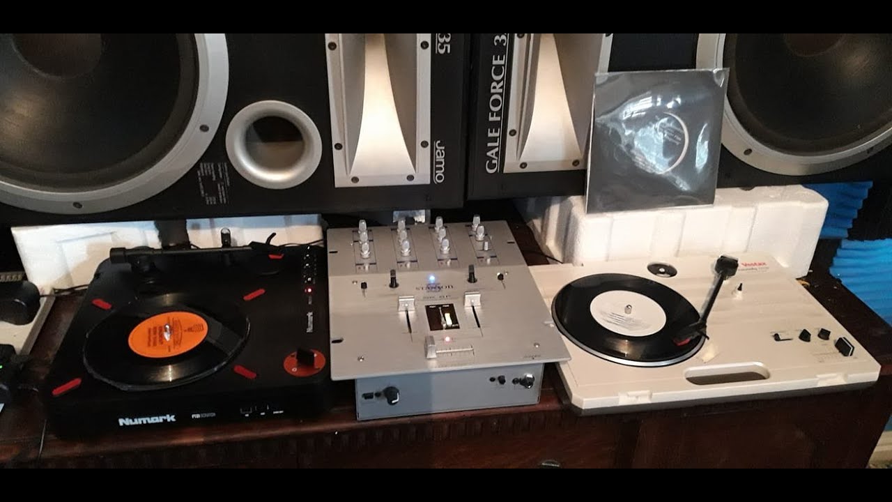 turntable tapp looped by bob scratch - YouTube