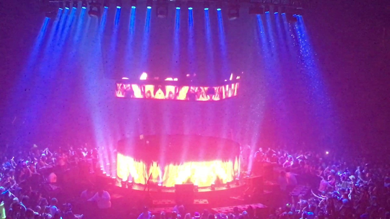 Bassnectar NYE 360 2016 - YouTube