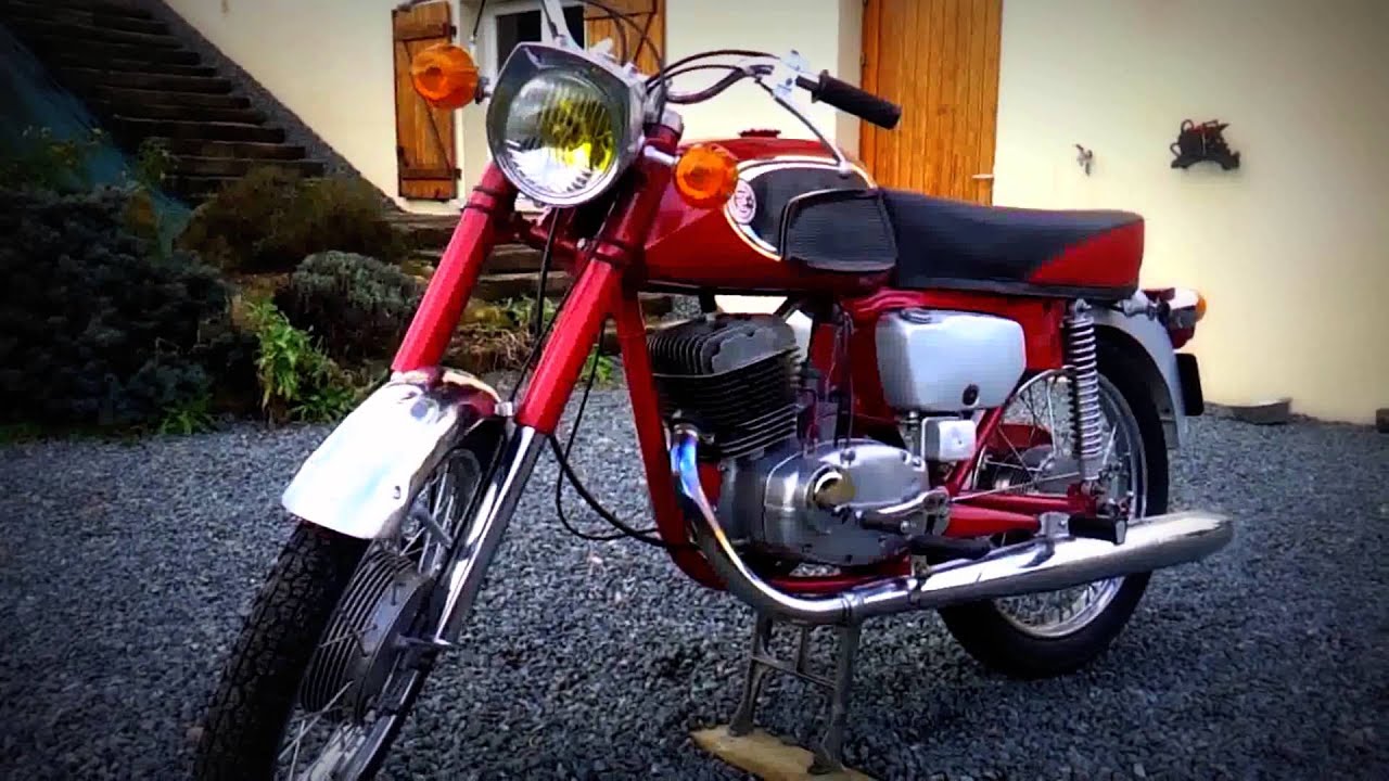 CZ 476 de 1972 - YouTube