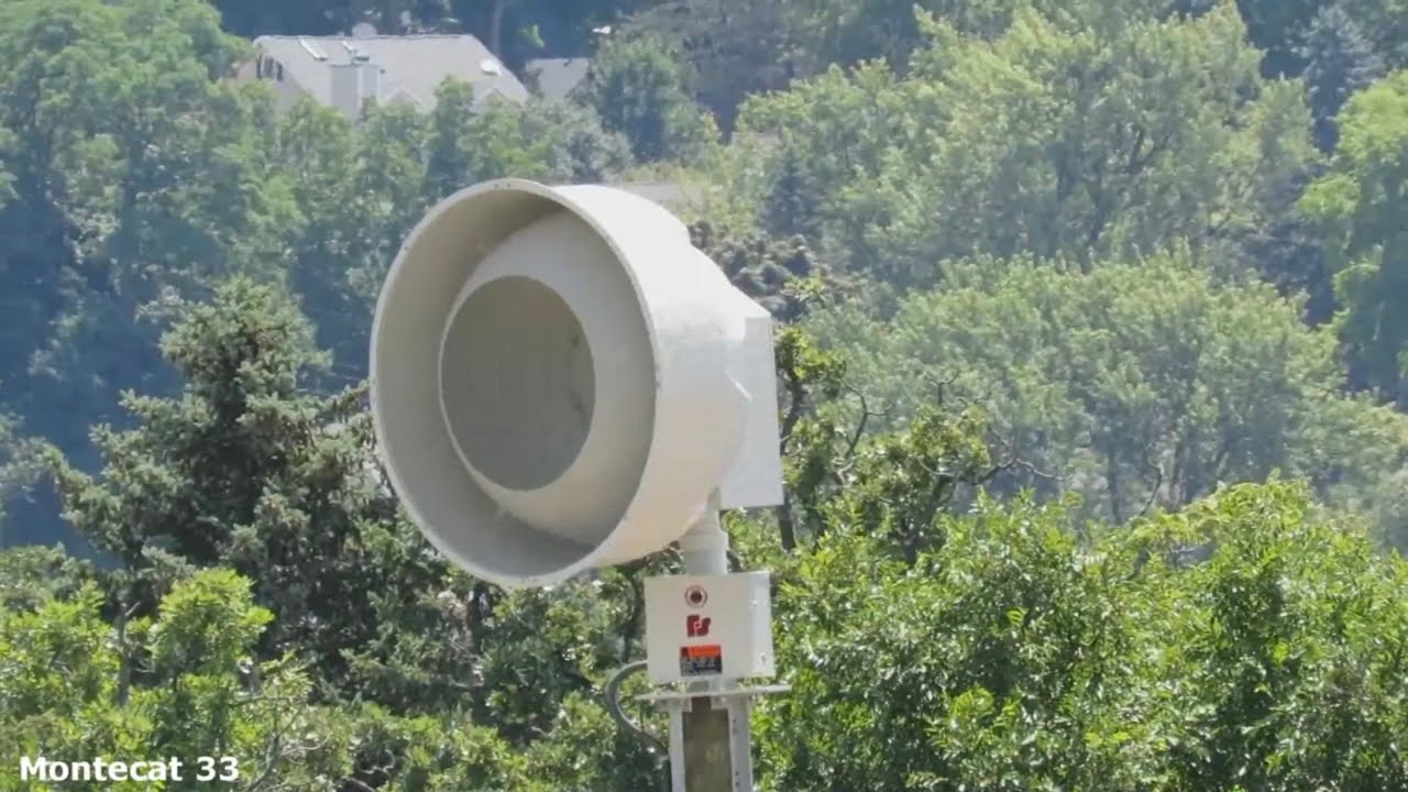 Federal Signal 508 Siren Test, Attack, Fontana, WI - YouTube