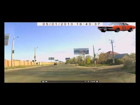 Страшная авария на треобразном перекрёстке, Car Crash Compilation