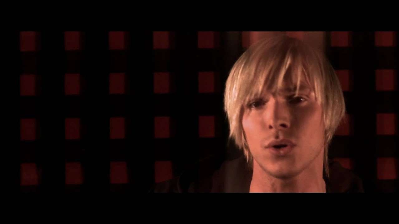 Son-D-Lyte feat. Truth Hurts, Hot Rod (G-Unit) & Jay-J - In love with a ...