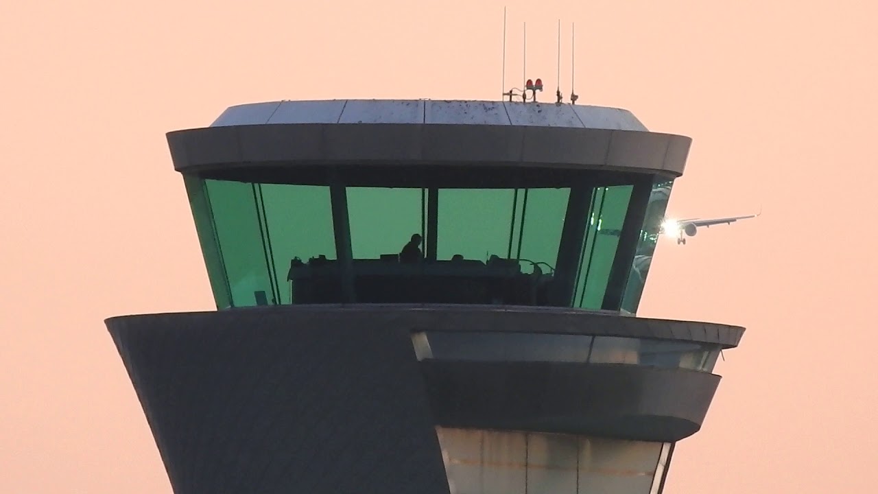 FARNBOROUGH CONTROL TOWER - YouTube