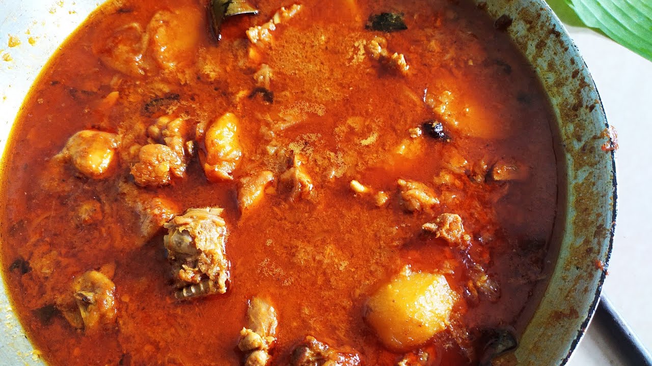 Chicken curry recipe // chicken tarkari odia recipe //chicken jhola ...