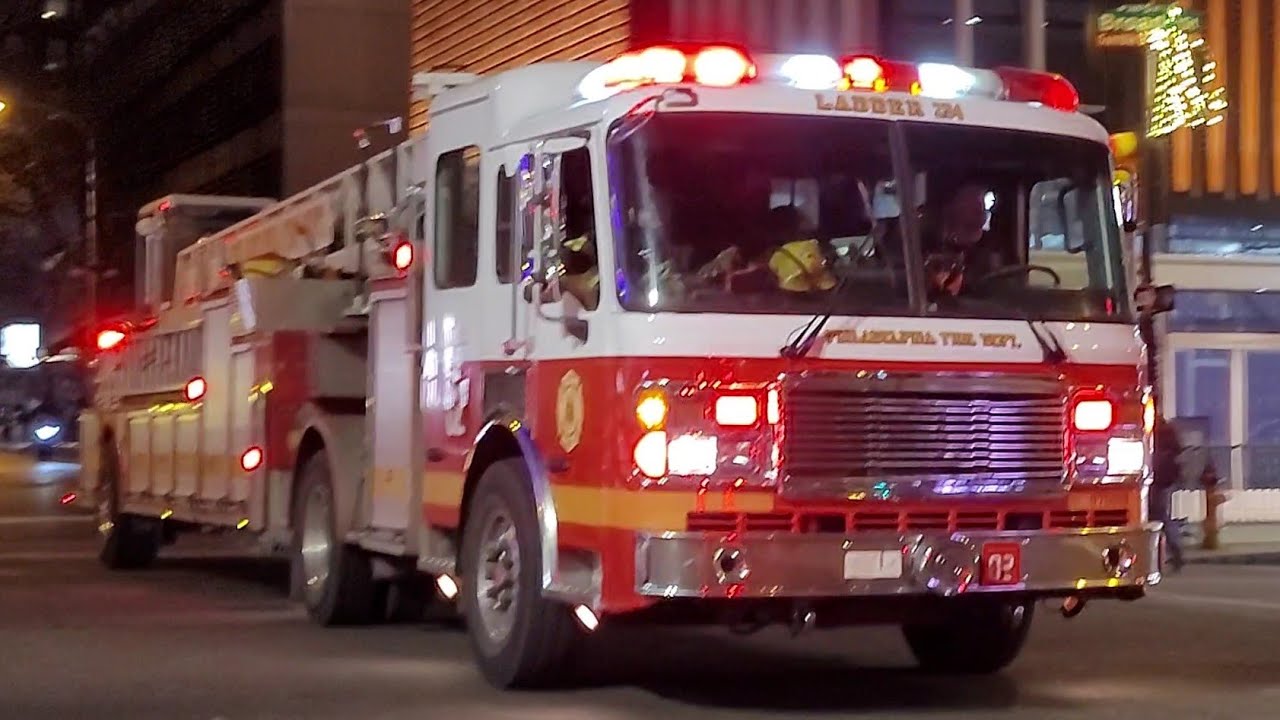 PFD R.I.T LADDER 2 Responding *SPARE* - YouTube