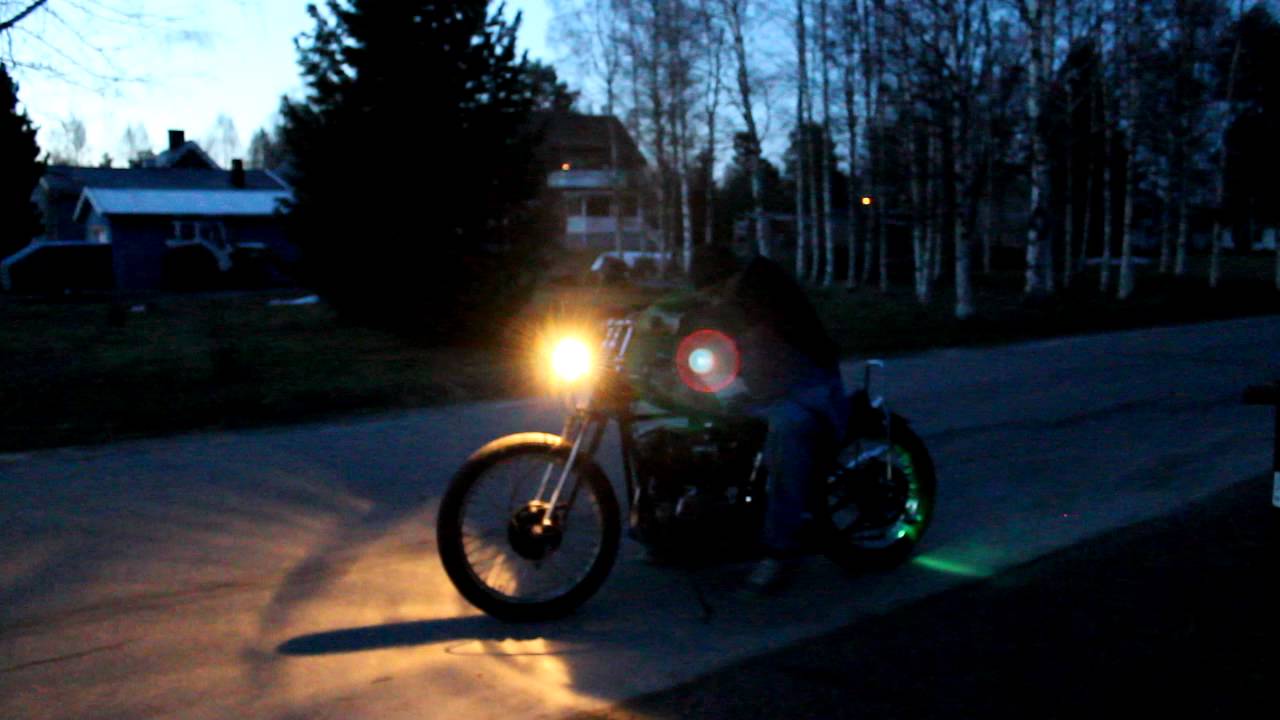 Knucklehead 1947 kickstart - YouTube