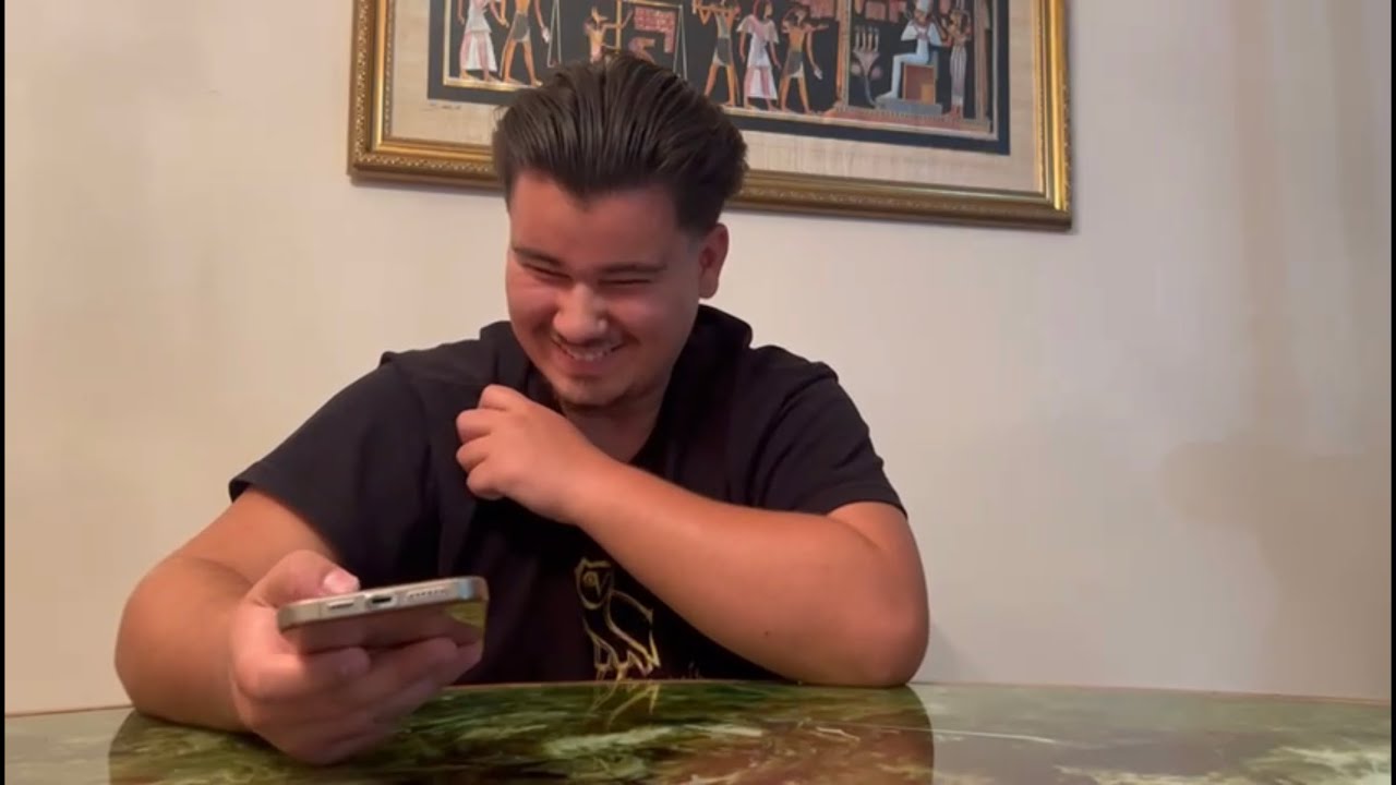 Prank calling pizza pizza - YouTube