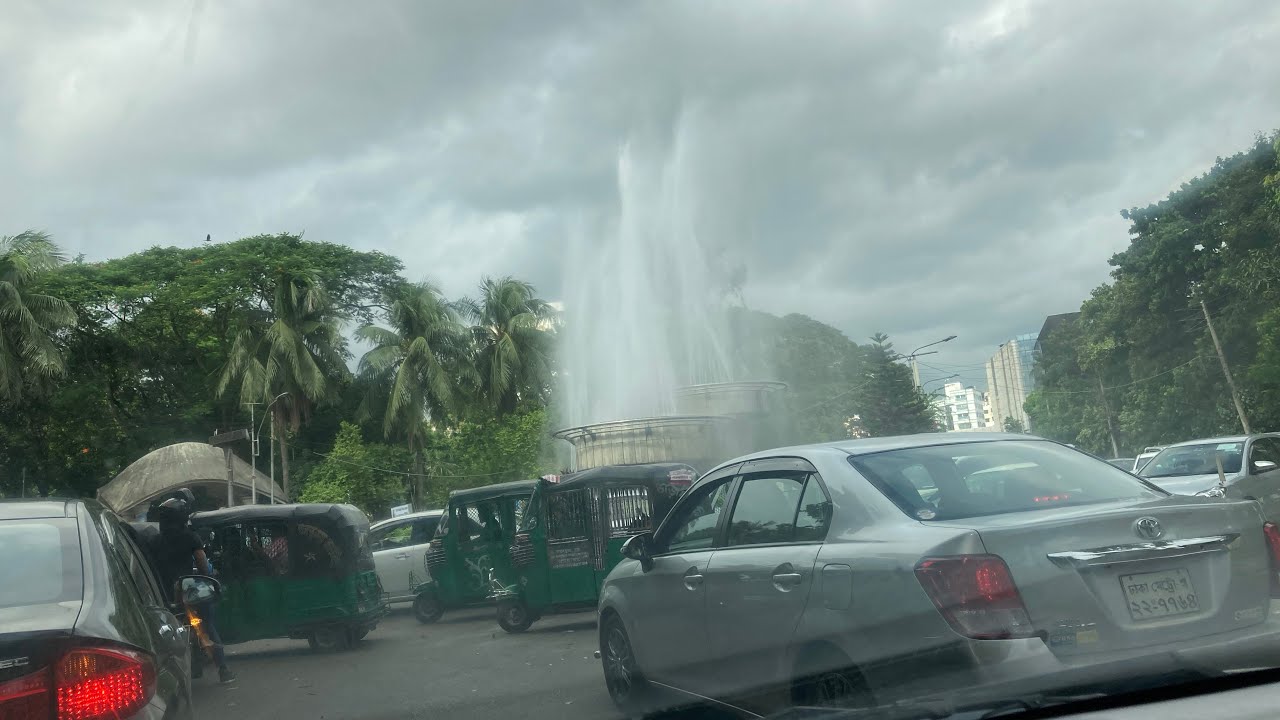 Amazing view from Shabag To Nabisco/ ঢাকার রাস্তা শাহবাগ টু নাবিস্ক ...