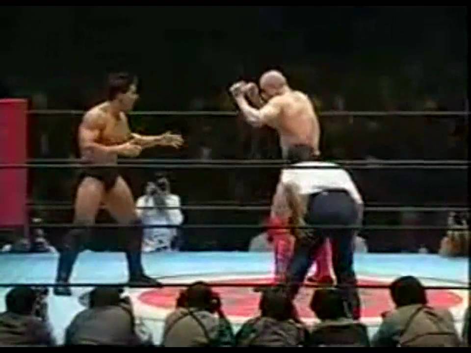 Bas Rutten backhands Frank Shamrock - YouTube