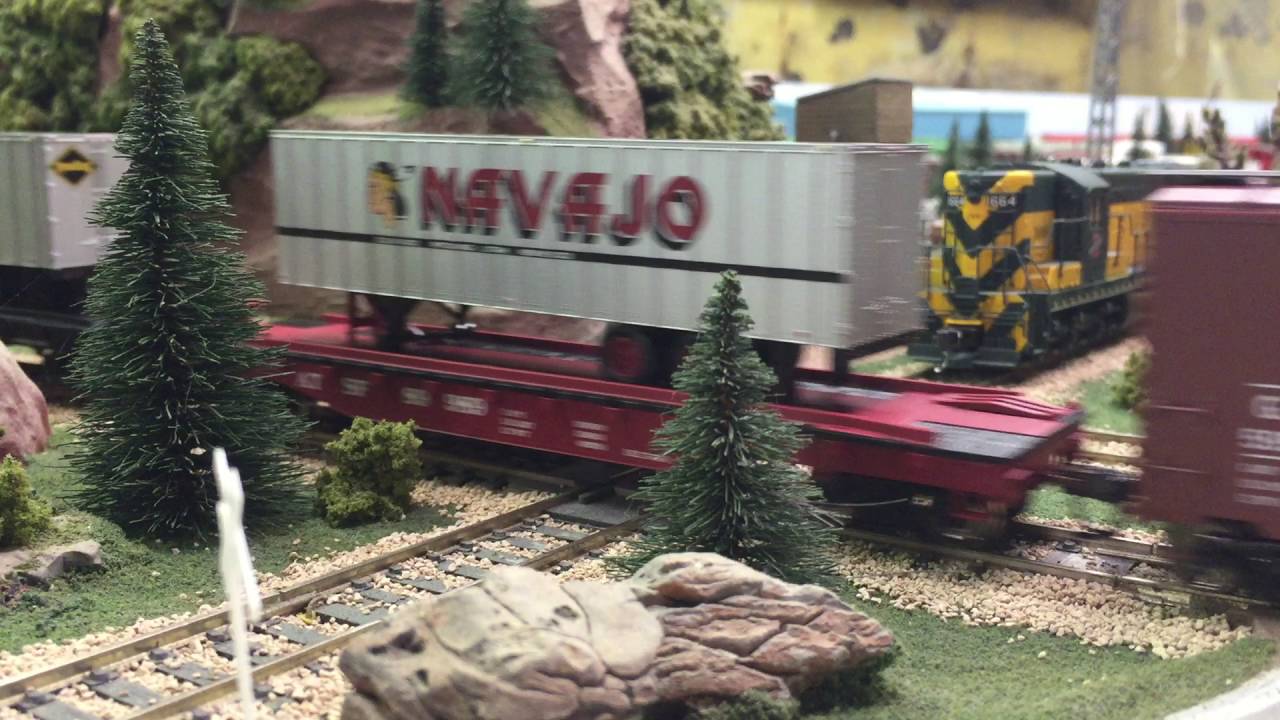 ScaleTrains.com Union Pacific GTEL 8500 Horsepower Turbine #7 - YouTube
