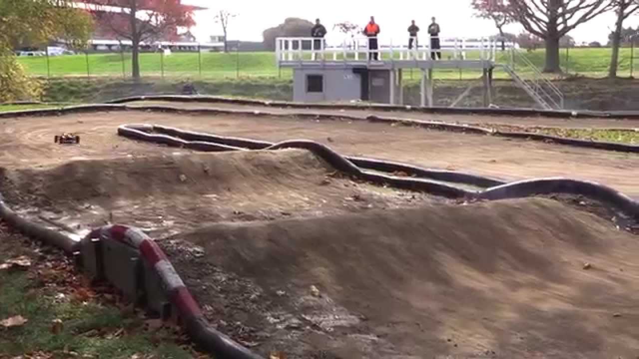RC Nitro Racing - Getting Air Over Whoops - YouTube