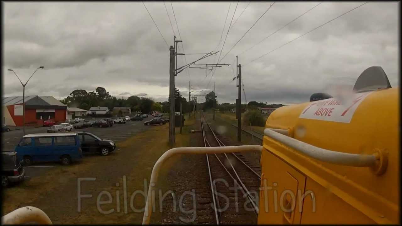 North Island Main Trunk railway, driver's eye view at 5 x full speed ...