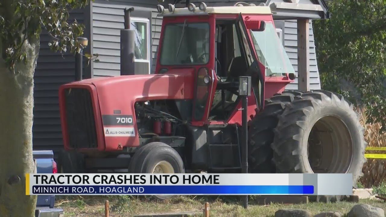 Tractor crashes into house in southern Hoagland - YouTube