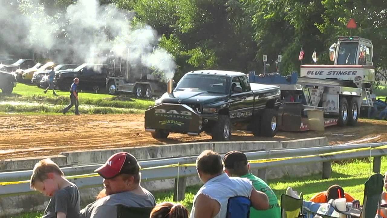 Washington County Tractor Pulls Pro Stock Diesel Trucks - YouTube