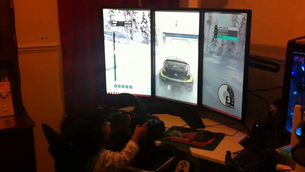 My Gaming Rig AMD Eyefinity setup | with my three year old Racing ...