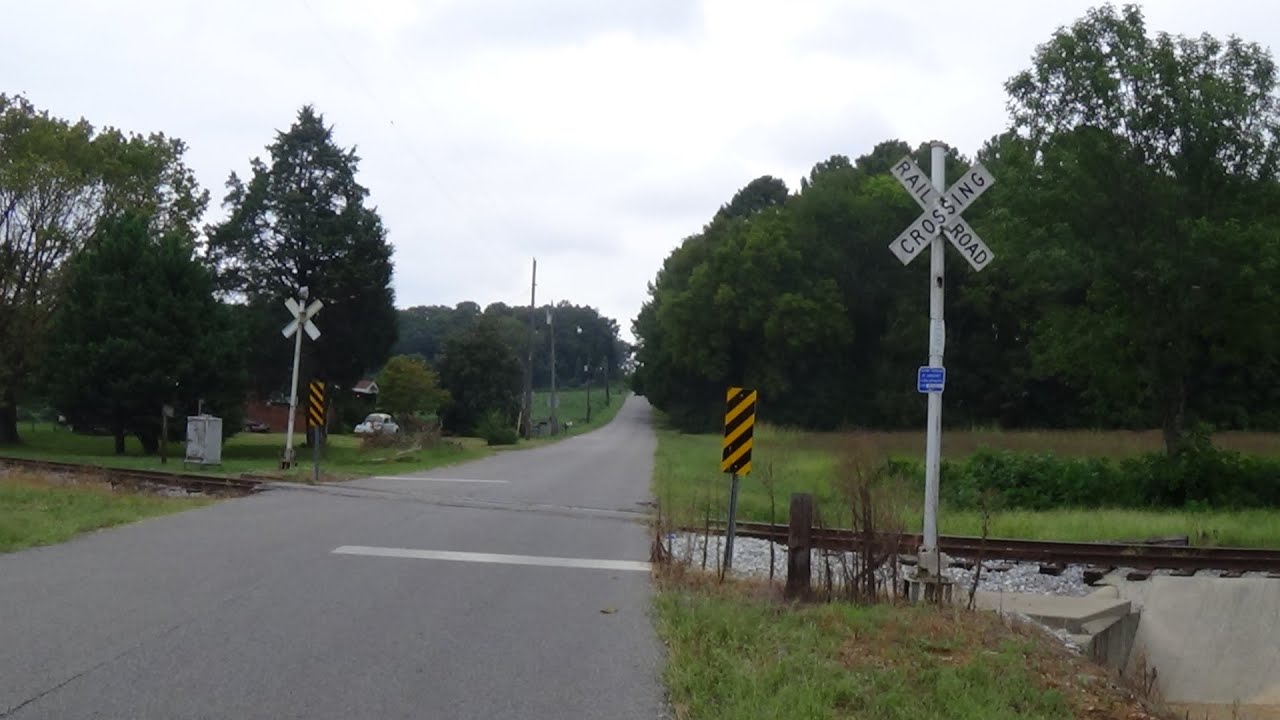 Higdon Road Railroad Crossing, Huntsville, AL Crossing Tour - YouTube