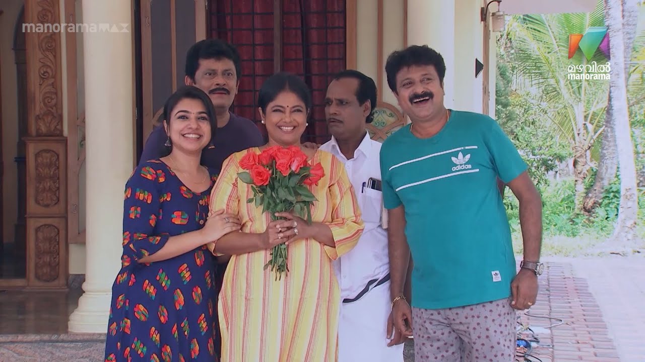 ആരായിരിക്കും ഇവർ കാത്തിരിക്കുന്ന ഡിങ്കോ..?? | Thatteem Mutteem - YouTube