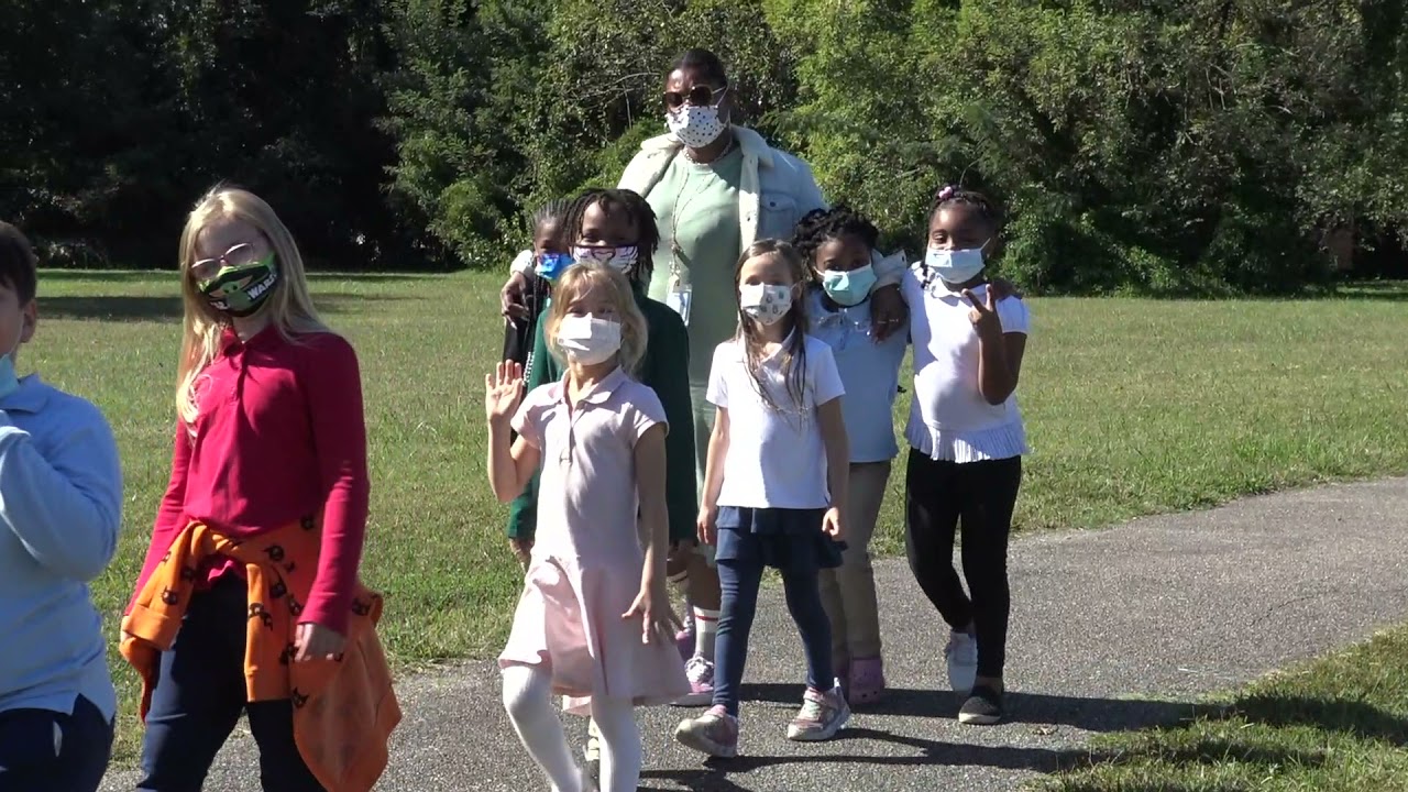 Bryan Elementary Unity Parade 10-19-21 - YouTube