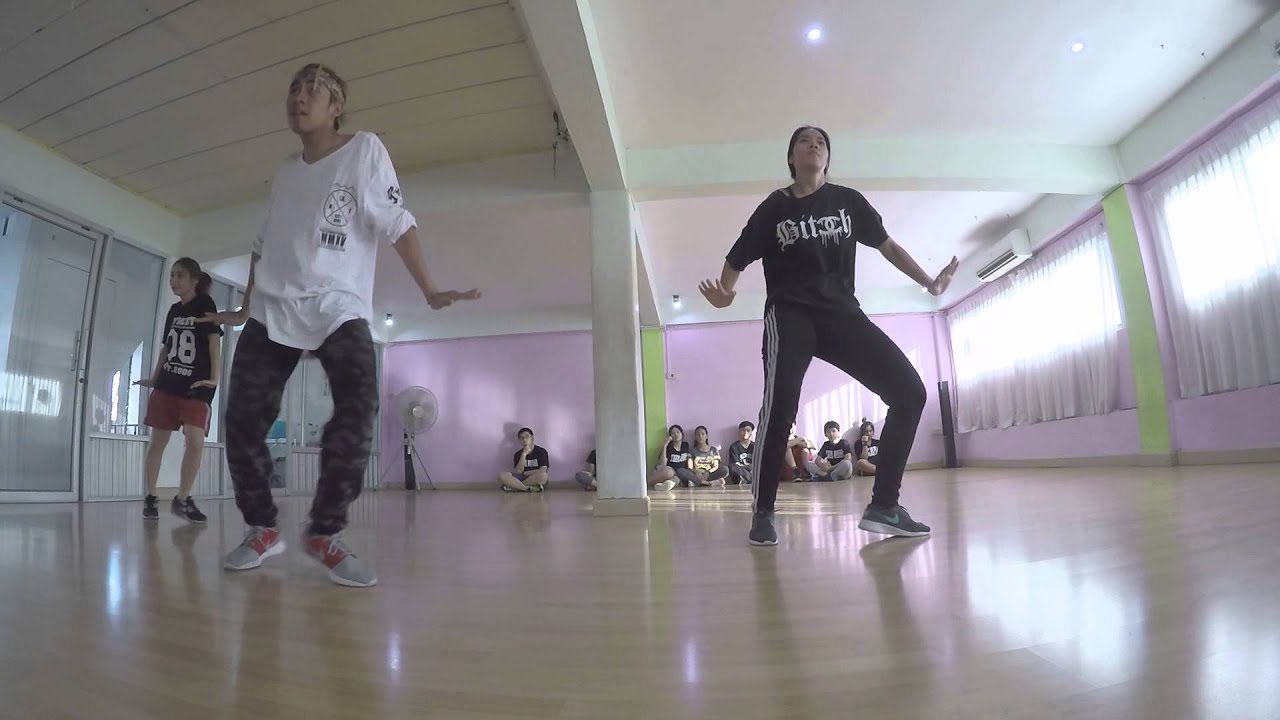 โรงเรียนสอนเต้นพัทยา Boss dance studio - YouTube